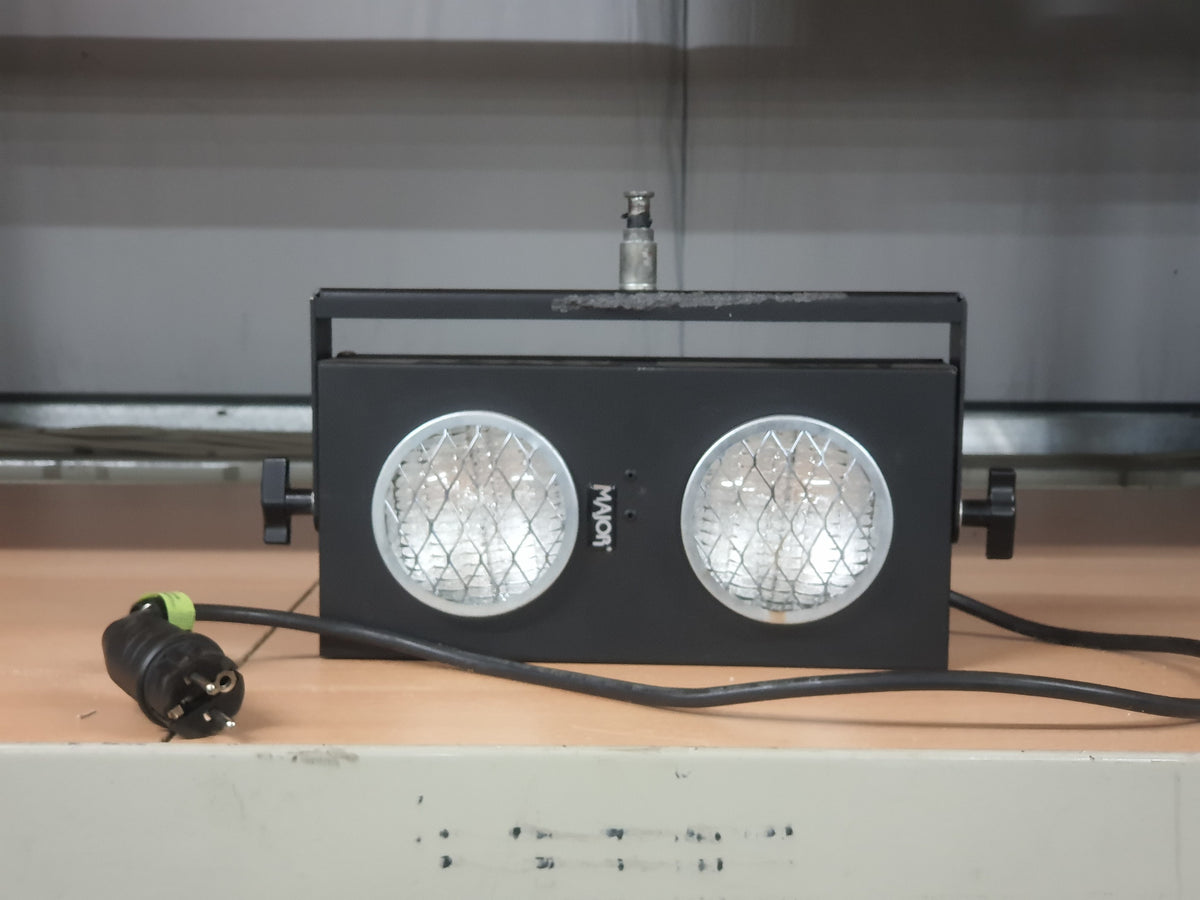 Major Lighting Blinder 2 Lite Linear PAR 36 DWE - USED